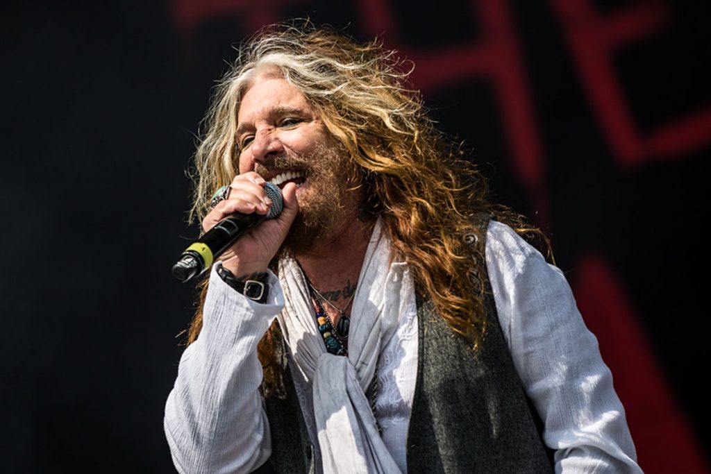 John Corabi Addresses Mötley Crüe's Massive Contract, '40 Million ...
