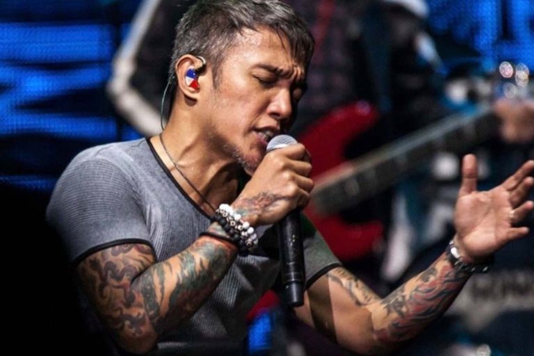 The Story Of Arnel Pineda: From The Streets To The Journey Stage