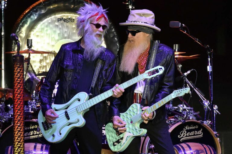 ZZ Top's Elwood Francis Explains His Decision To Play The 17-String Guitar