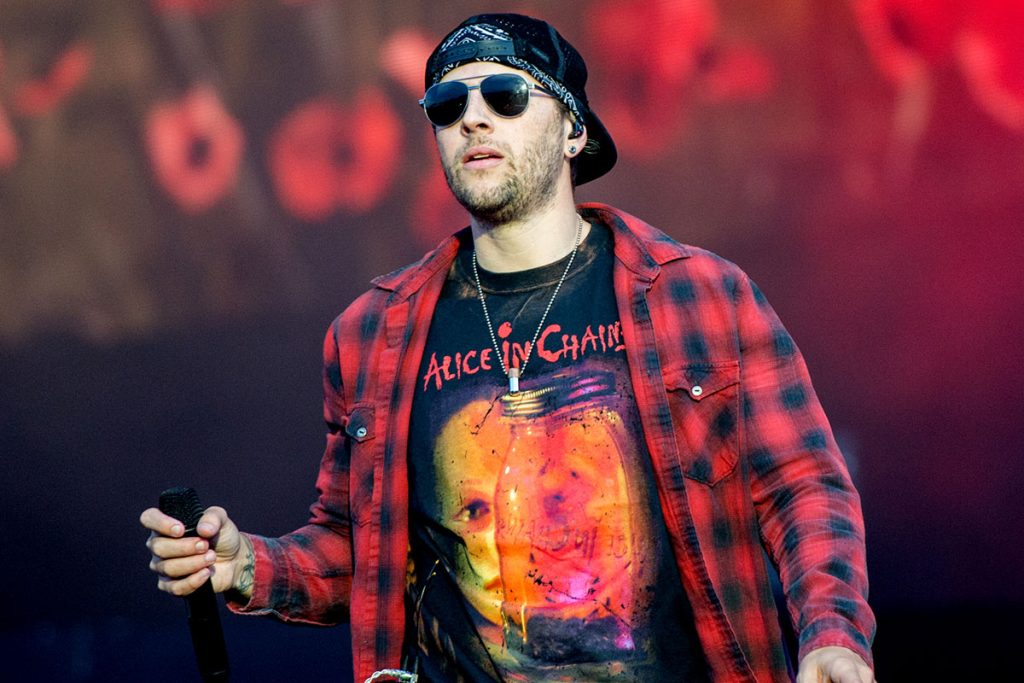 Avenged Sevenfold Gets Hacked And Fake M. Shadows Announces Cancellations