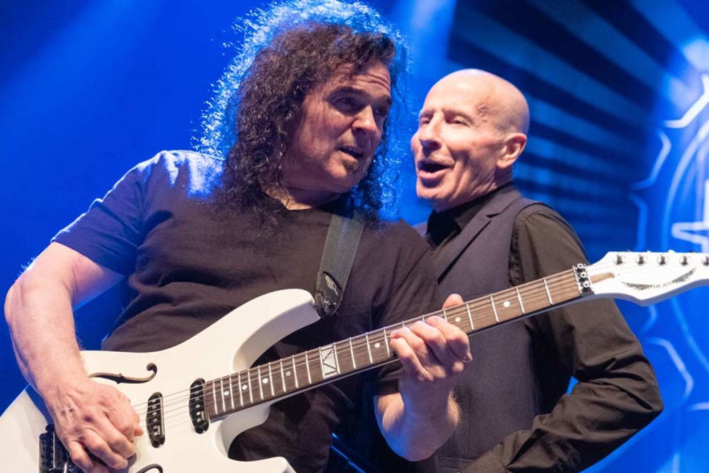 Vinnie Moore On UFO’s Plans After Phil Mogg’s Health Scare