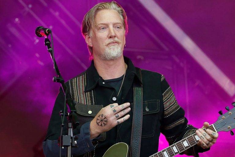 Josh Homme Will Honor The Agreement He Made With QOTSA Fans