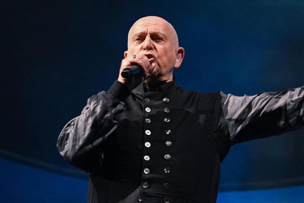Ex-Genesis Singer Peter Gabriel Defends Bringing Back Hippie Ideology