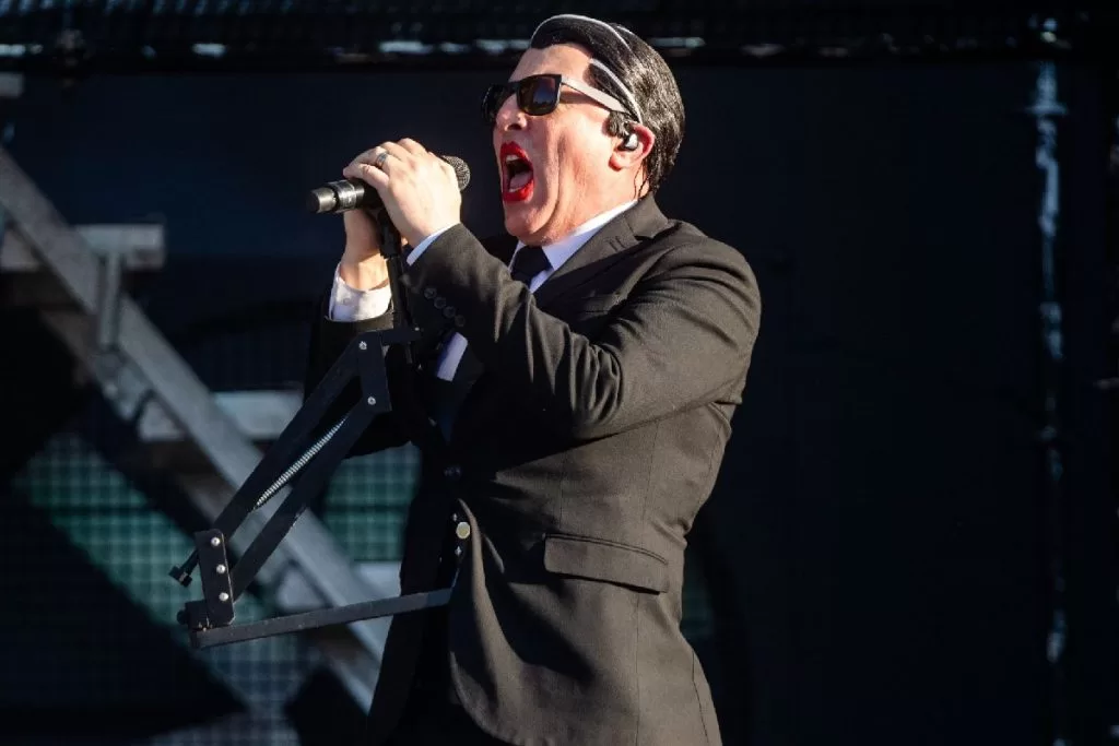 Maynard James Keenan On Why Old Rock Bands 'Suck' At Live Performances