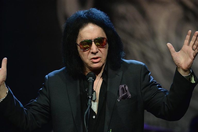 Gene Simmons Explains Why KISS Accepted $300 Million Deal