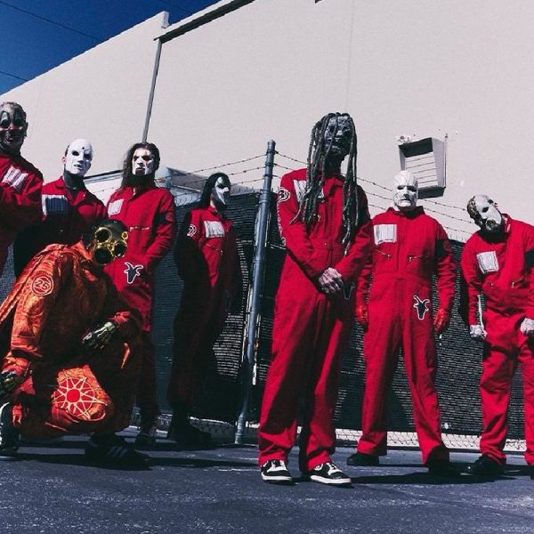 Limp Bizkit's Wes Borland Dresses Up as '80s Era James Hetfield for ...