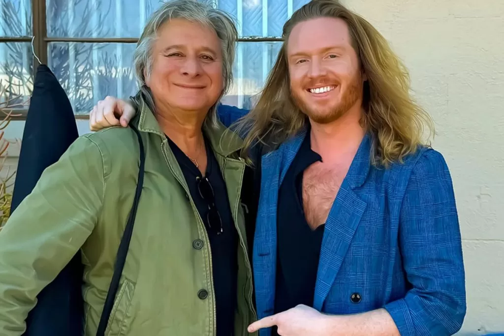 ‘People Need To Know Steve Perry Can Still Sing His A— Off,’ Trev ...