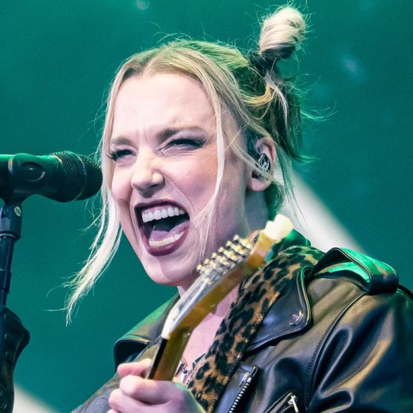 Linkin Park Will Be Back With A New Female Singer, Orgy Frontman ...