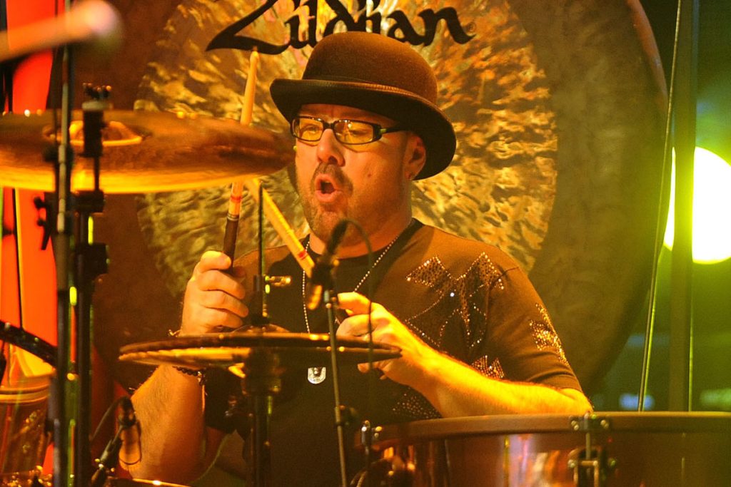 Jason Bonham Defends Cover Bands Against The ‘Dishwashers Of Music ...