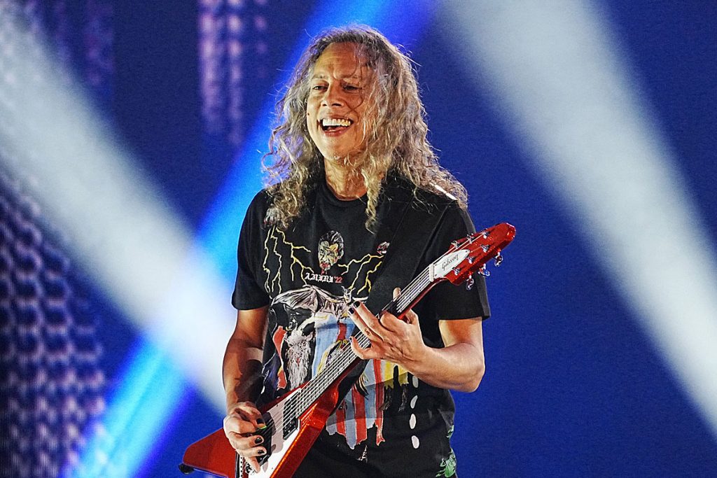 Kirk Hammett's 'La Chona' Dance Goes Viral