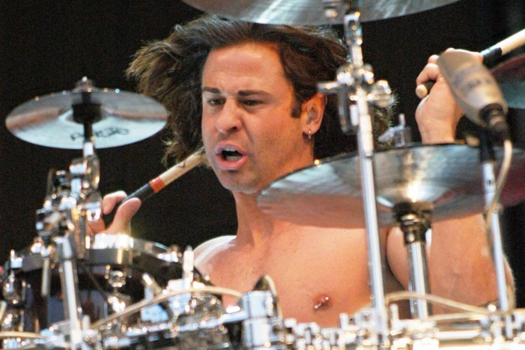 Ex-Korn Drummer Sends An Emotional Message To Former Bandmates On Debut ...
