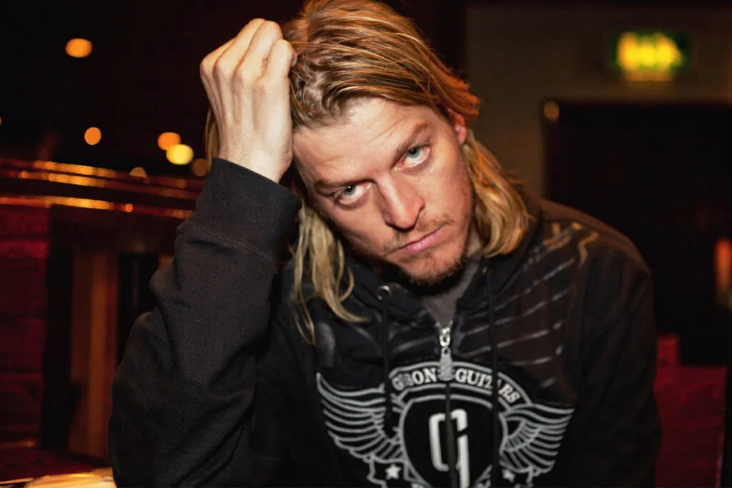 Puddle of Mudd Show Ends In Chaos, Wes Scantlin Blames Former Bassist