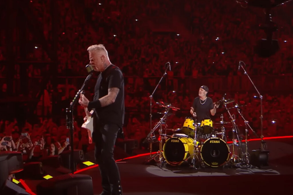 Metallica Triggers 'Mini Earthquake' With Wild 'Enter Sandman' Performance