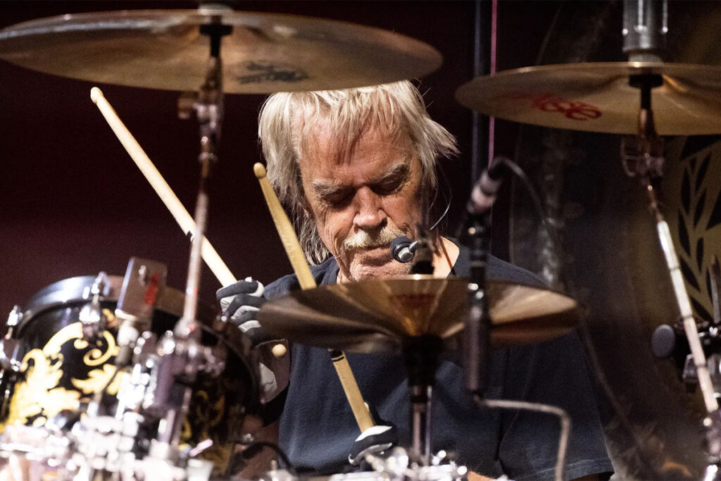 Frank Beard Is Back to ZZ Top After Two Months Of Break Due To Injury