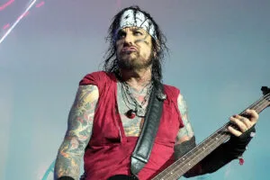 Nikki Sixx Admits He Rarely Sees Mötley Crüe Bandmates Anymore