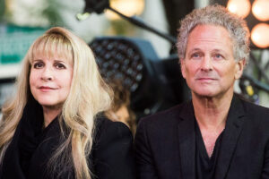 Stevie Nicks and Lindsey Buckingham's Cryptic Social Media Posts ...