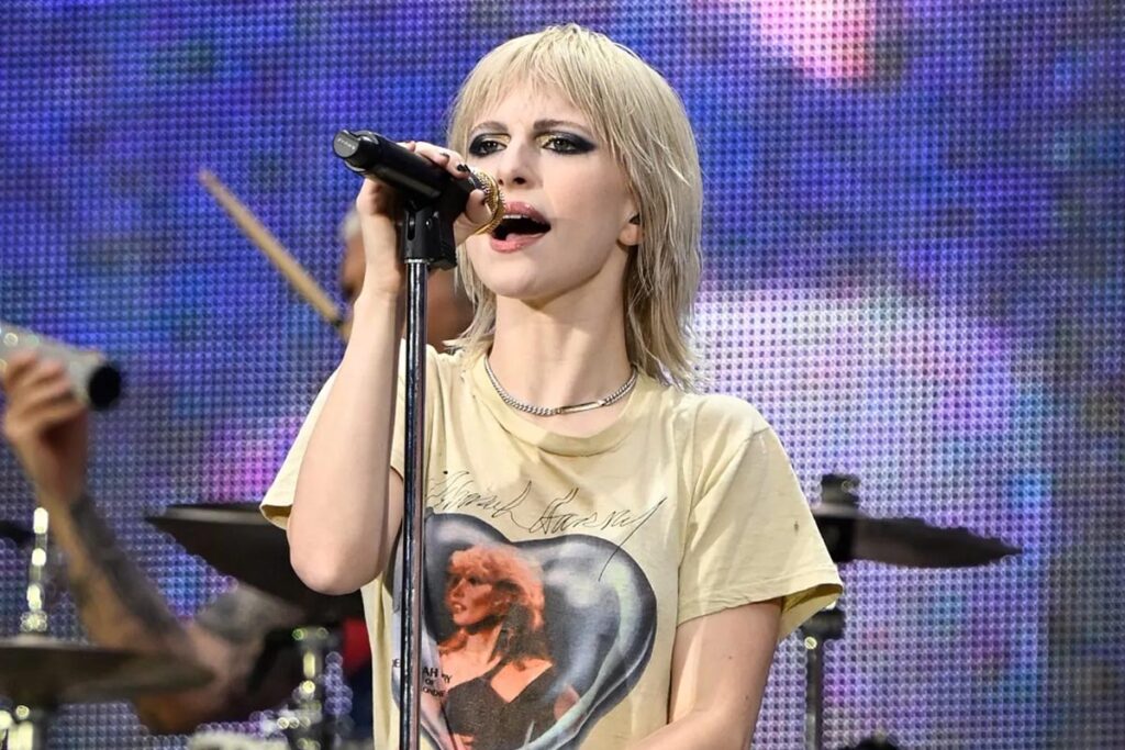 Paramore's Hayley Williams Now Has a New Band, And Already Dropped ...
