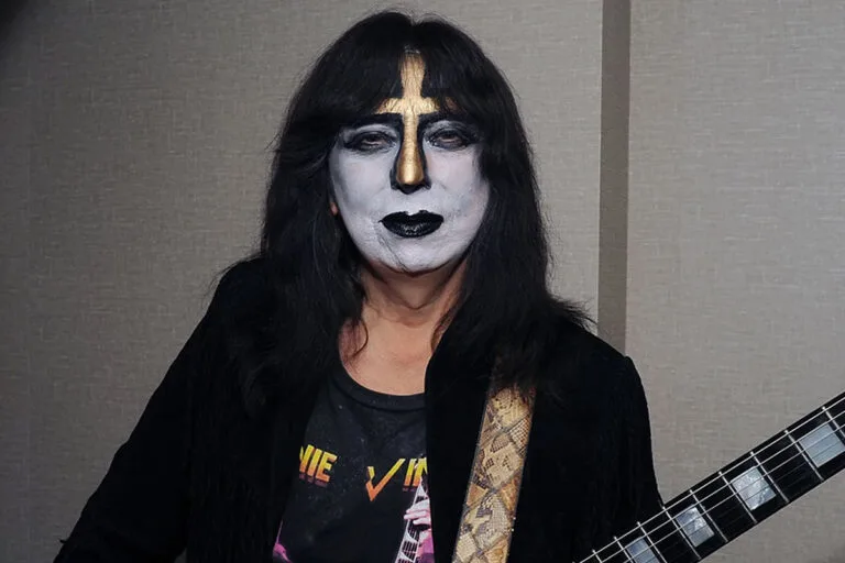 Did Vinnie Vincent's Plans to Sell New Album for $2M Fail? He Responds