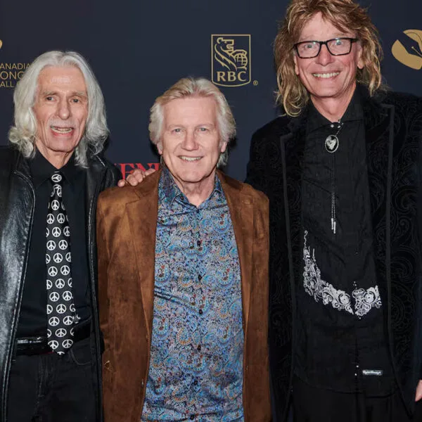 Sammy Hagar Shares Concerning Message On Having Difficult Time After ...