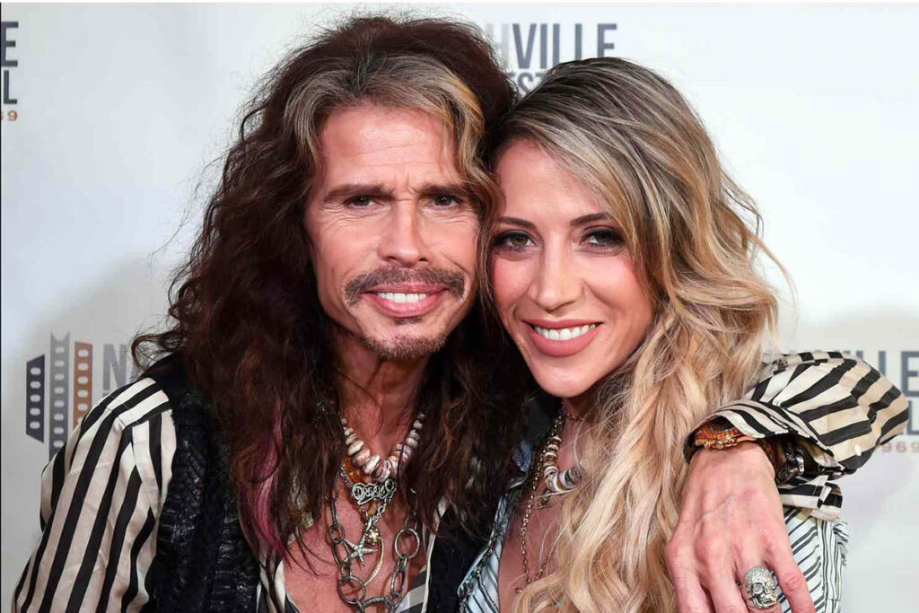 Steven Tyler Reportedly Split with Girlfriend Aimee Preston, Sources ...