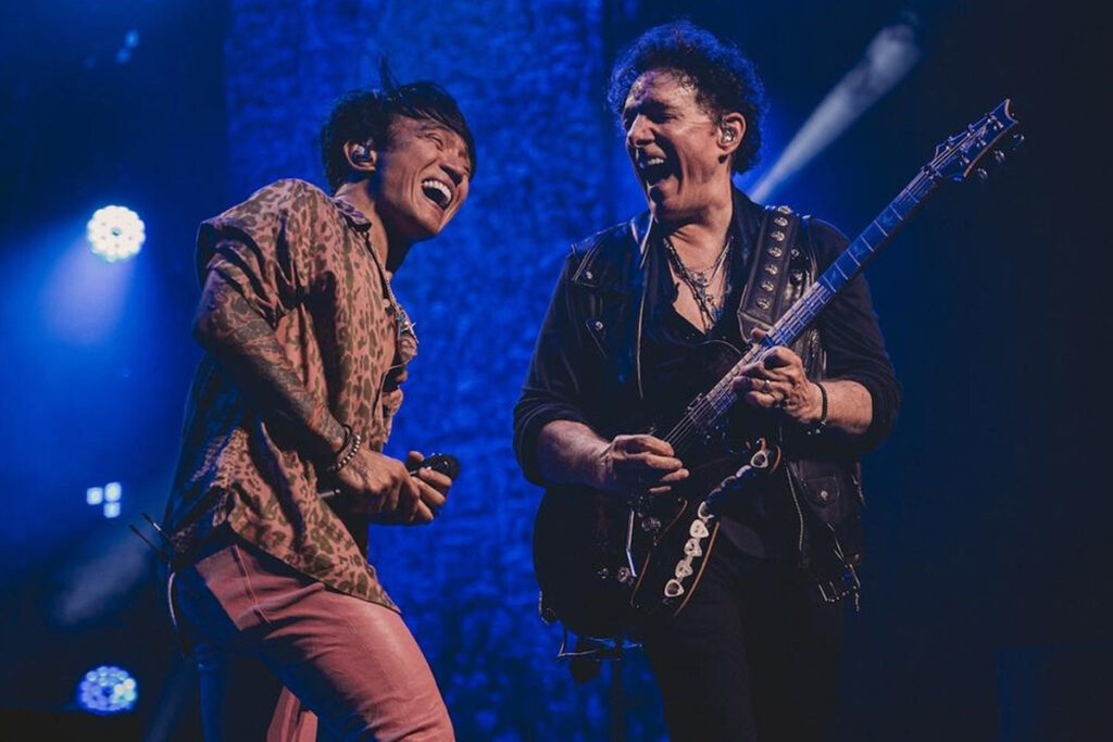 Neal Schon Announce Journey Forced to Postpone Show After Arnel Pineda ...