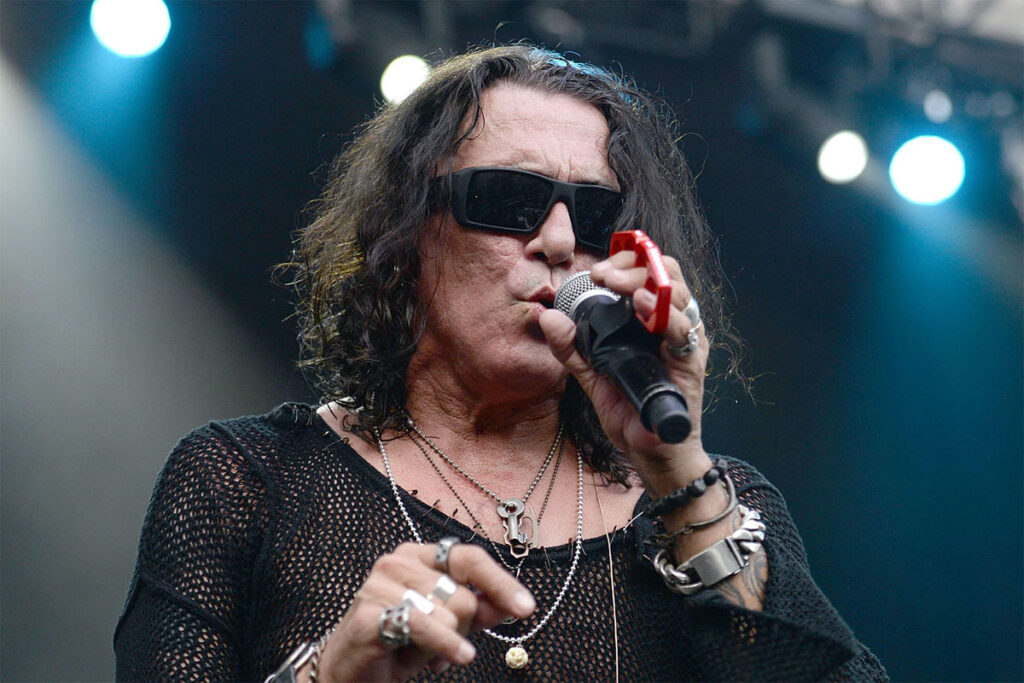 Stephen Pearcy Reveals If He'll Ever Reunite Ratt with Original Lineup